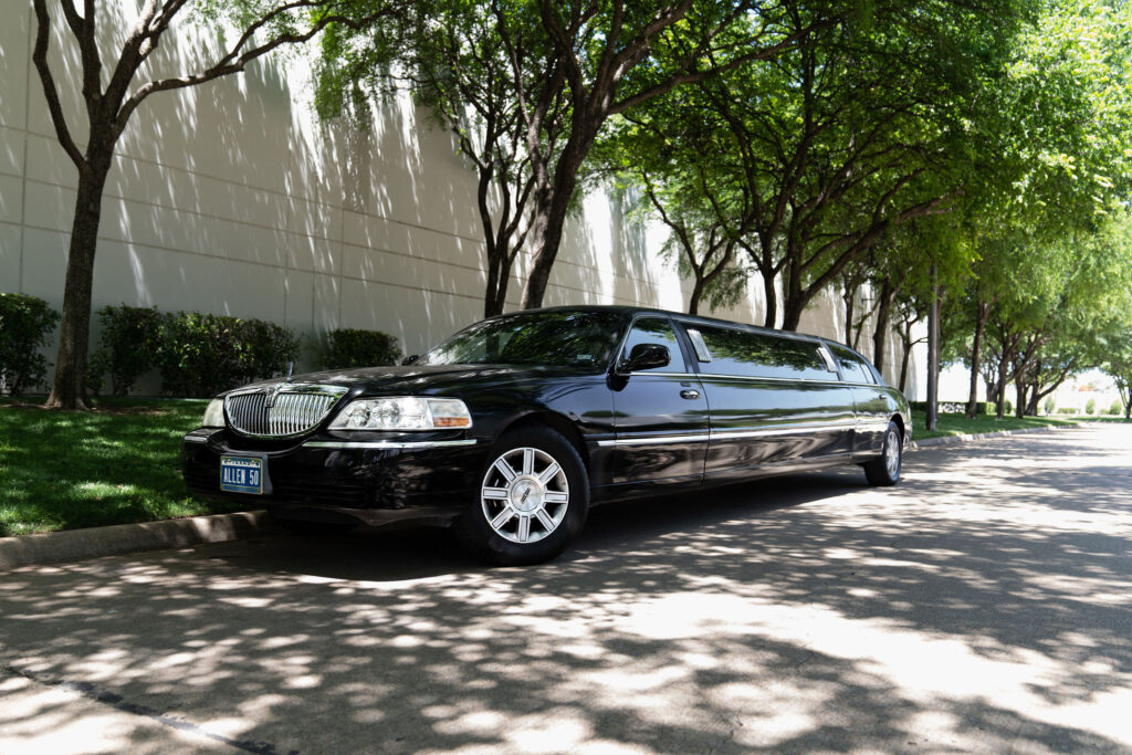 8 Passenger Stretch Limousine Service in Dallas, TX - Allen Limo